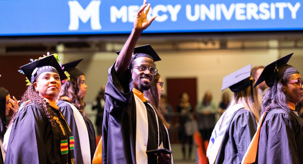 2025 Commencement Ceremony for School of Business and School of Liberal ...