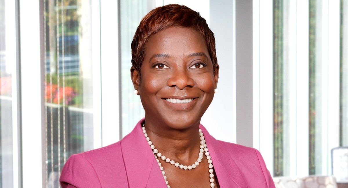 Honorary Degree Recipient Sandra Lindsay Pens her Inspiring Journey ...