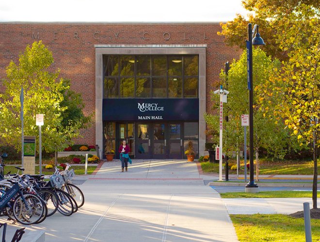 Residential Life | Mercy College